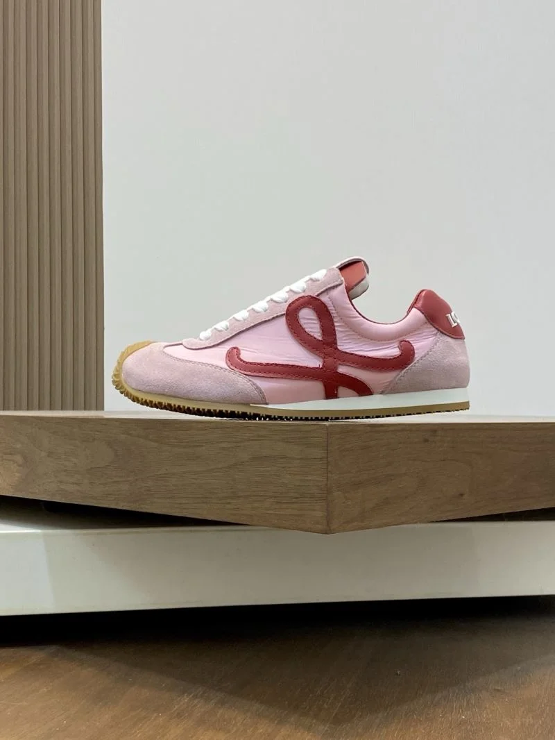 Low-cost Loewe Shoes