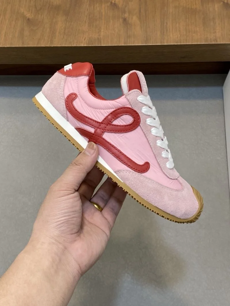 Low-cost Loewe Shoes
