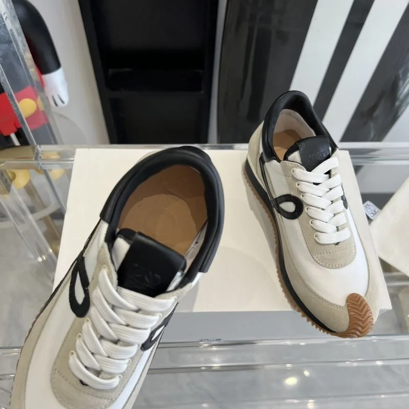 Top mirror Loewe Shoes