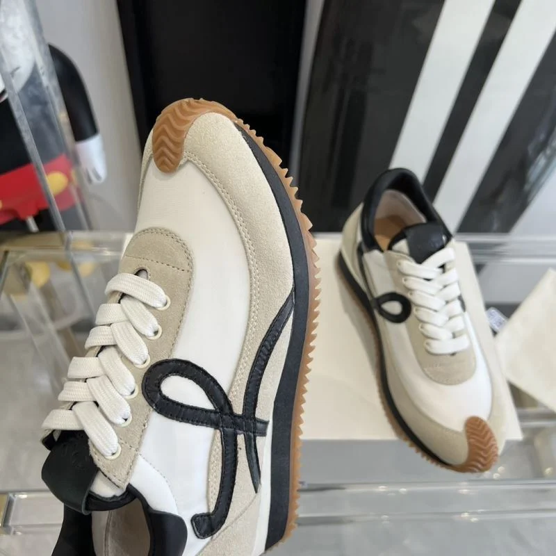 Top mirror Loewe Shoes