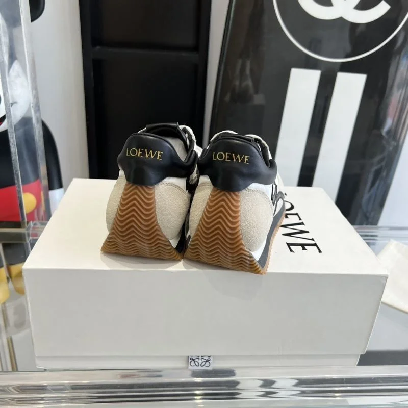 Top mirror Loewe Shoes
