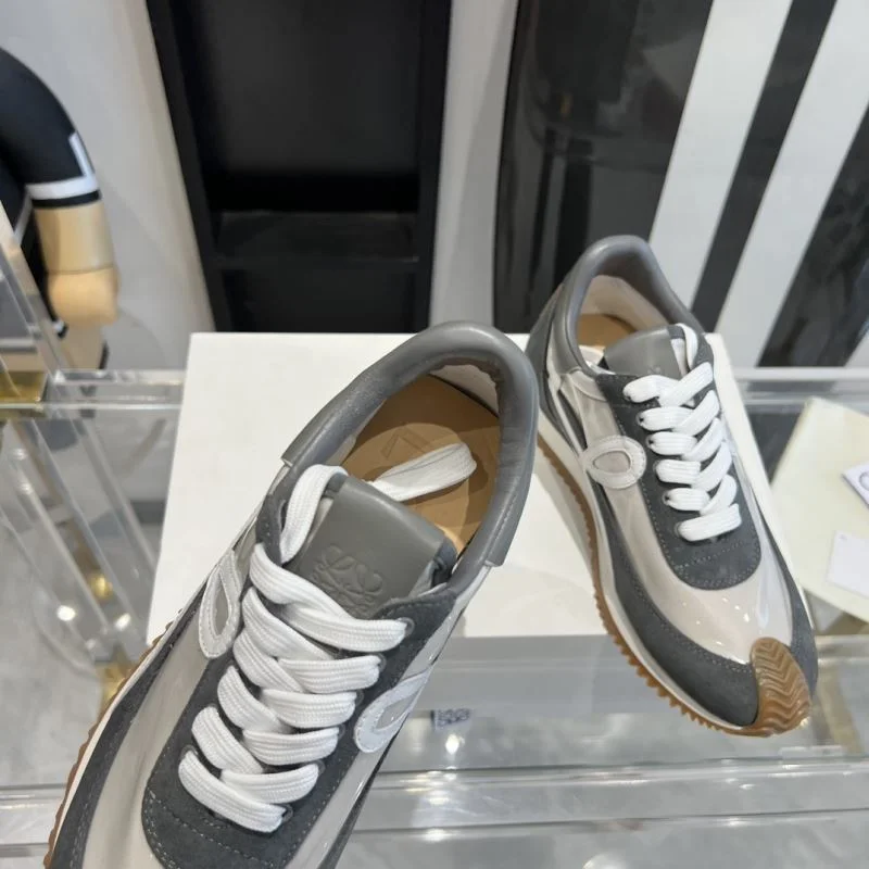 Top mirror Loewe Shoes