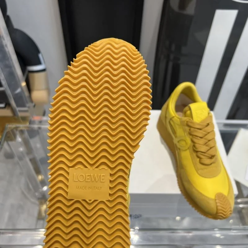 Top mirror Loewe Shoes