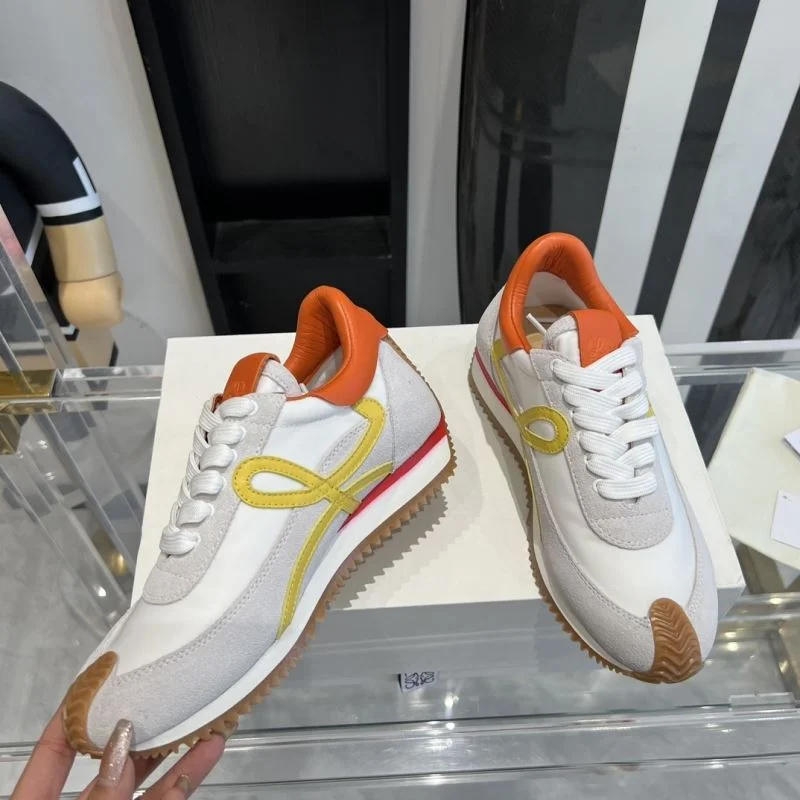 Top mirror Loewe Shoes