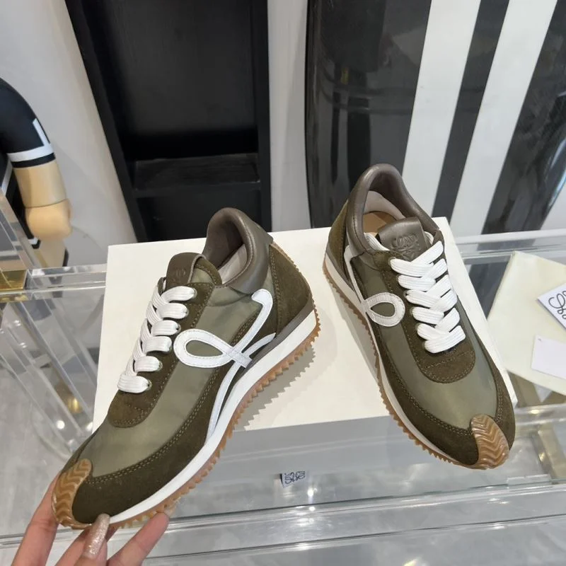 Low-cost Loewe Shoes
