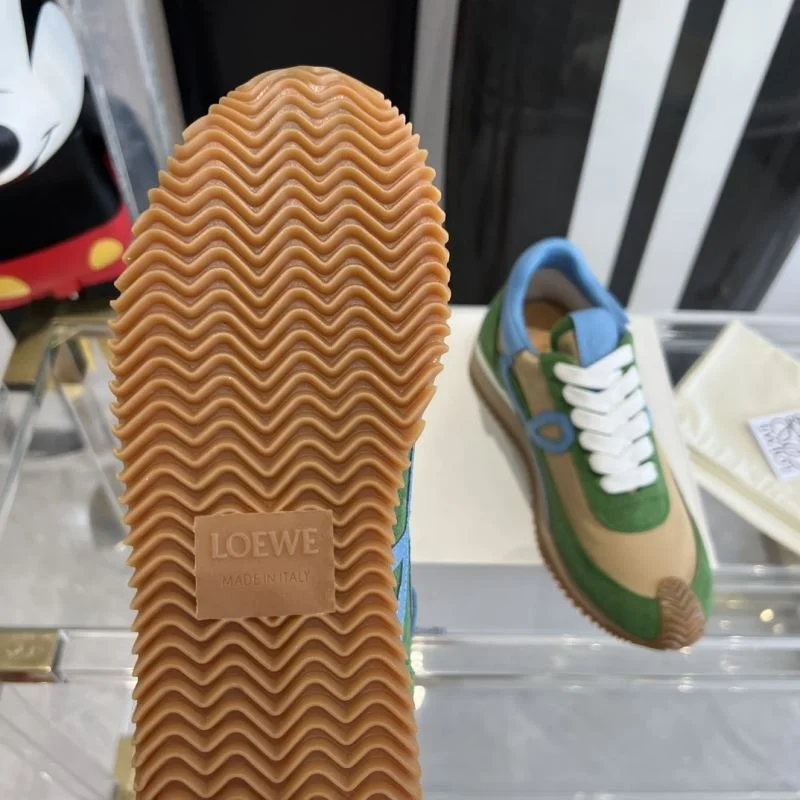 Accurate model Loewe Shoes