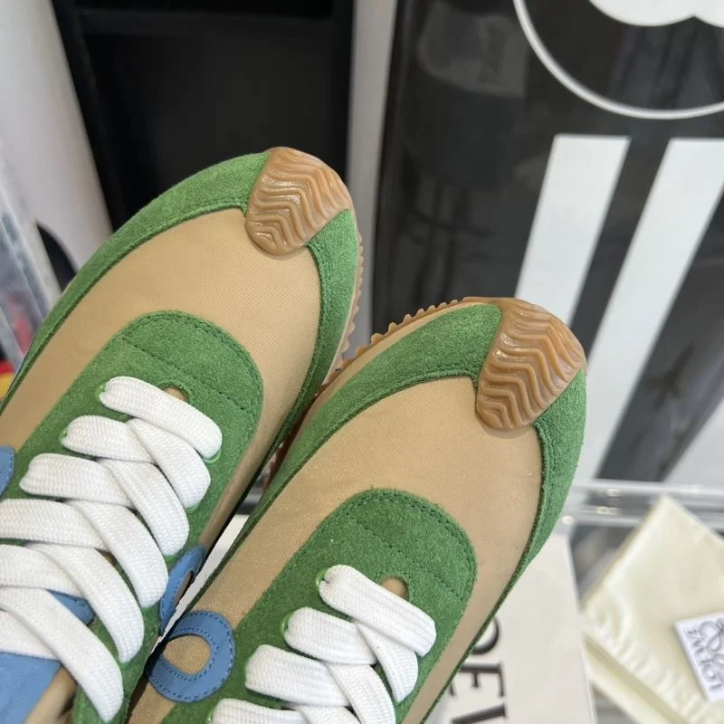 Accurate model Loewe Shoes