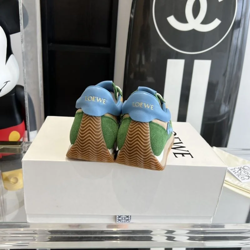 Accurate model Loewe Shoes