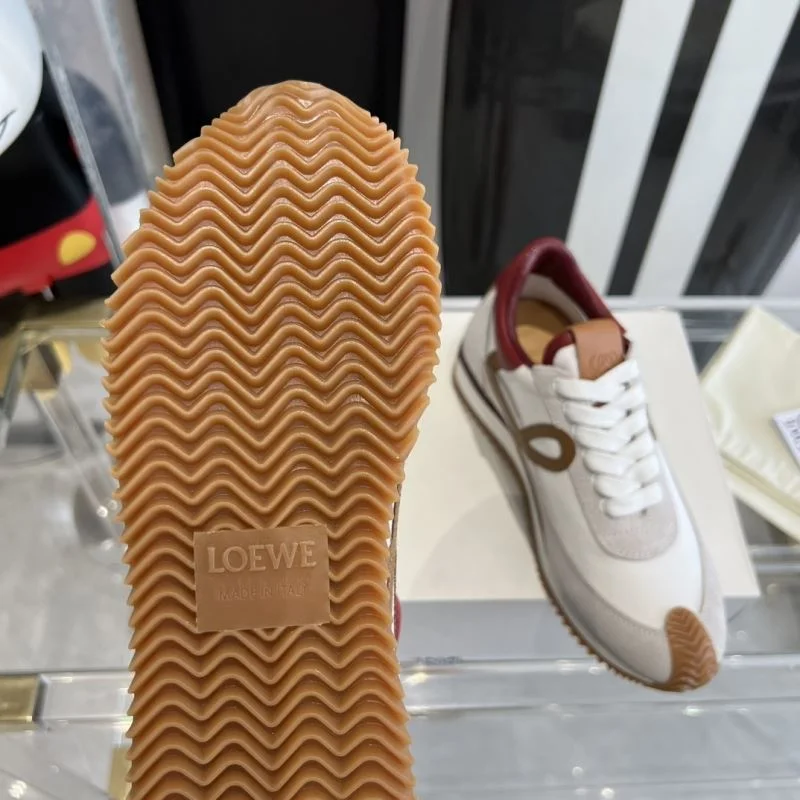 Accurate model Loewe Shoes