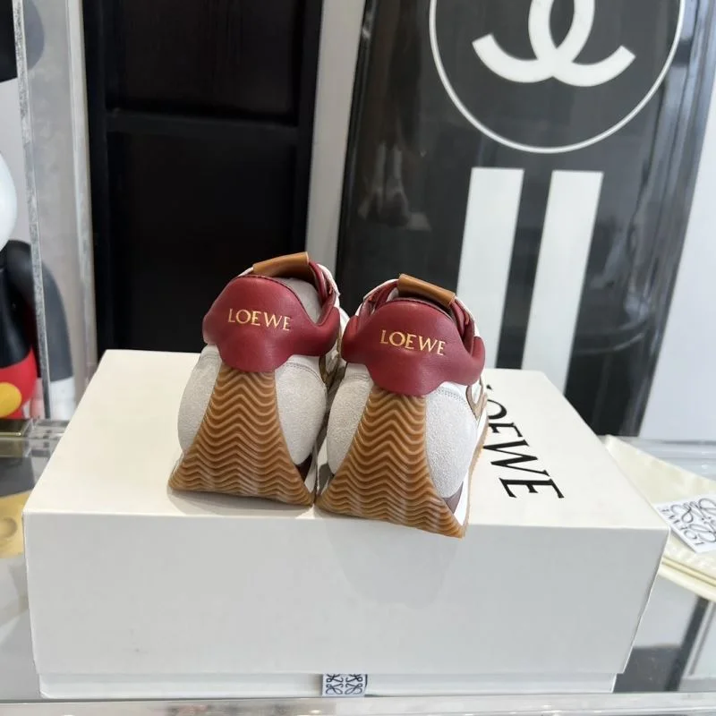 Accurate model Loewe Shoes