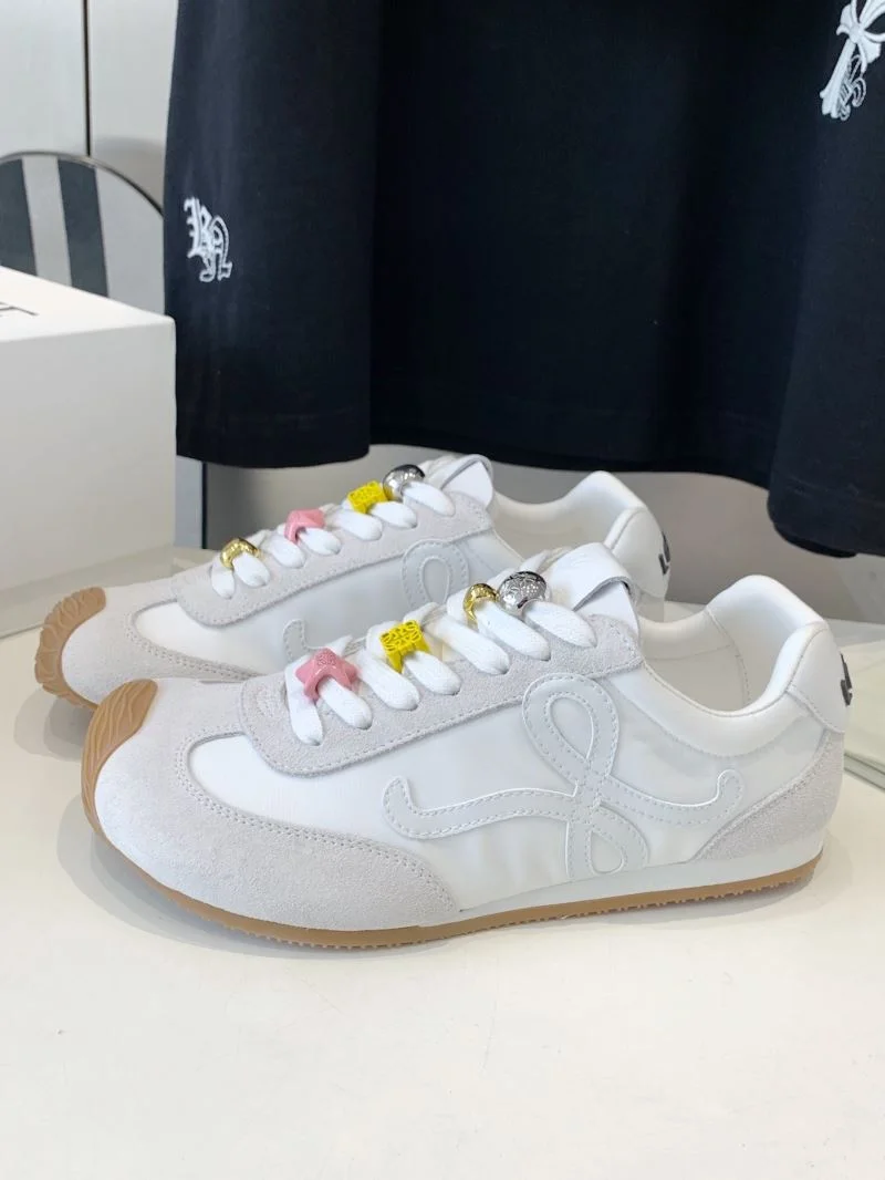 Top mirror Loewe Shoes