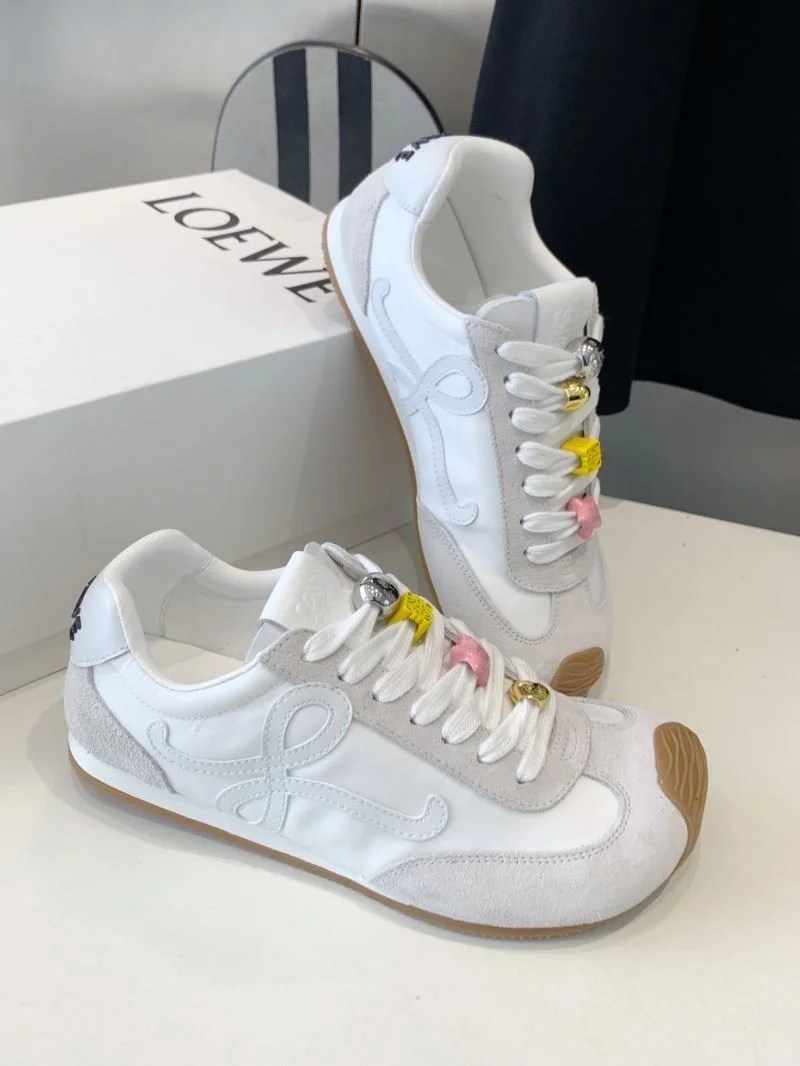 Top mirror Loewe Shoes