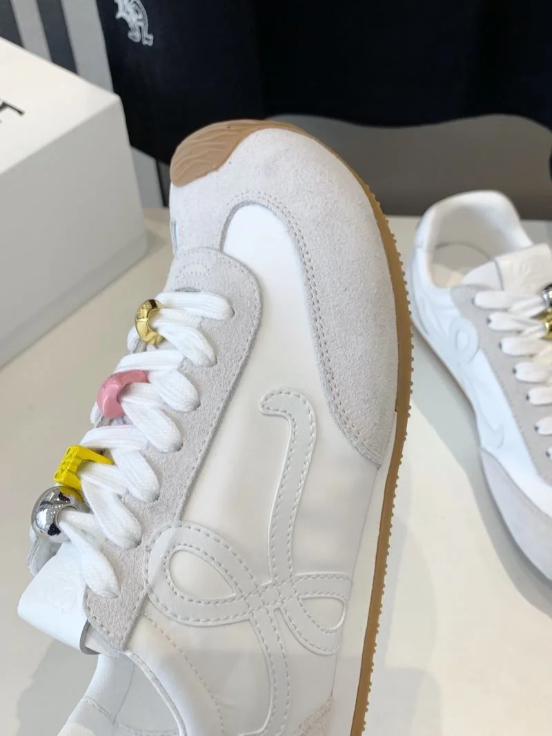 Top mirror Loewe Shoes
