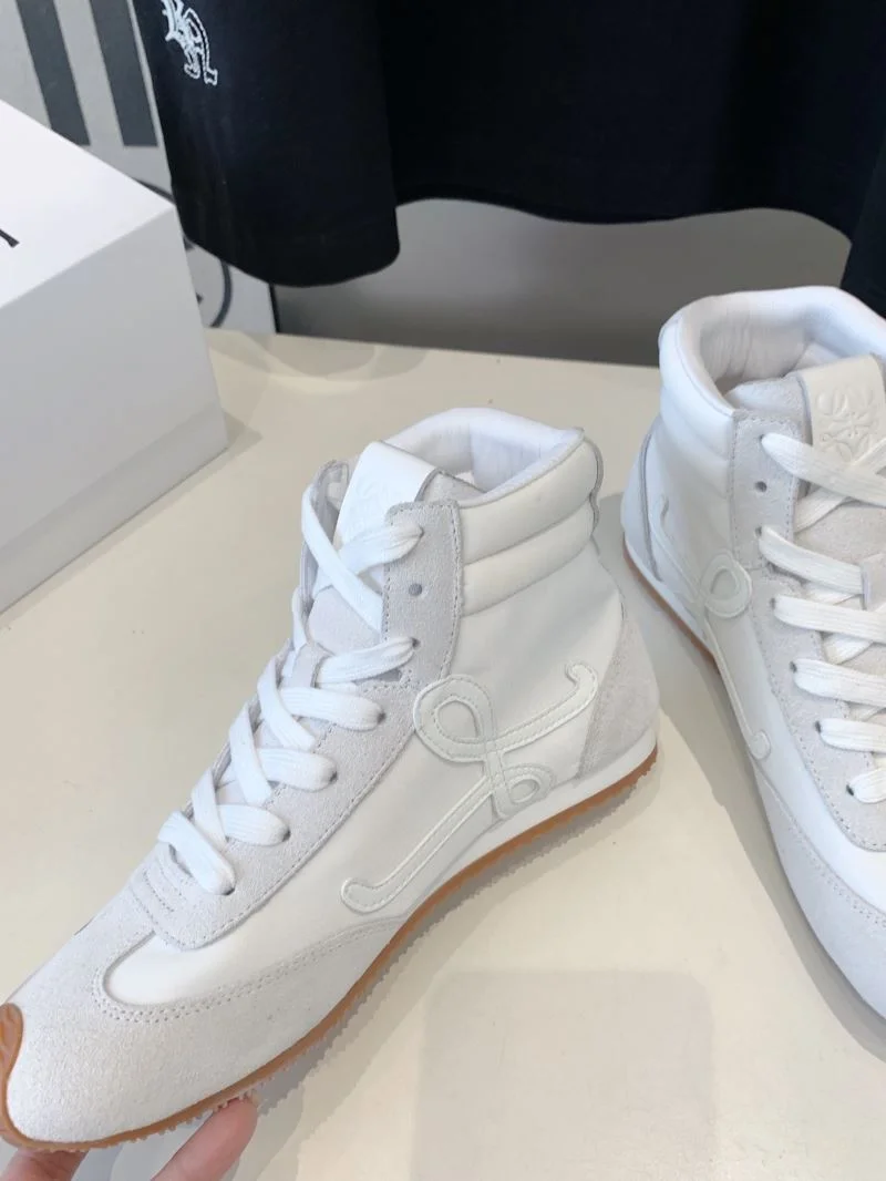 Inexpensive Loewe Shoes