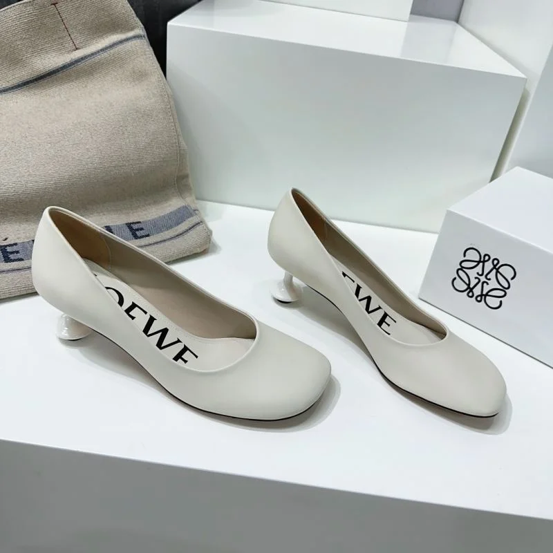 Low-cost Loewe Shoes