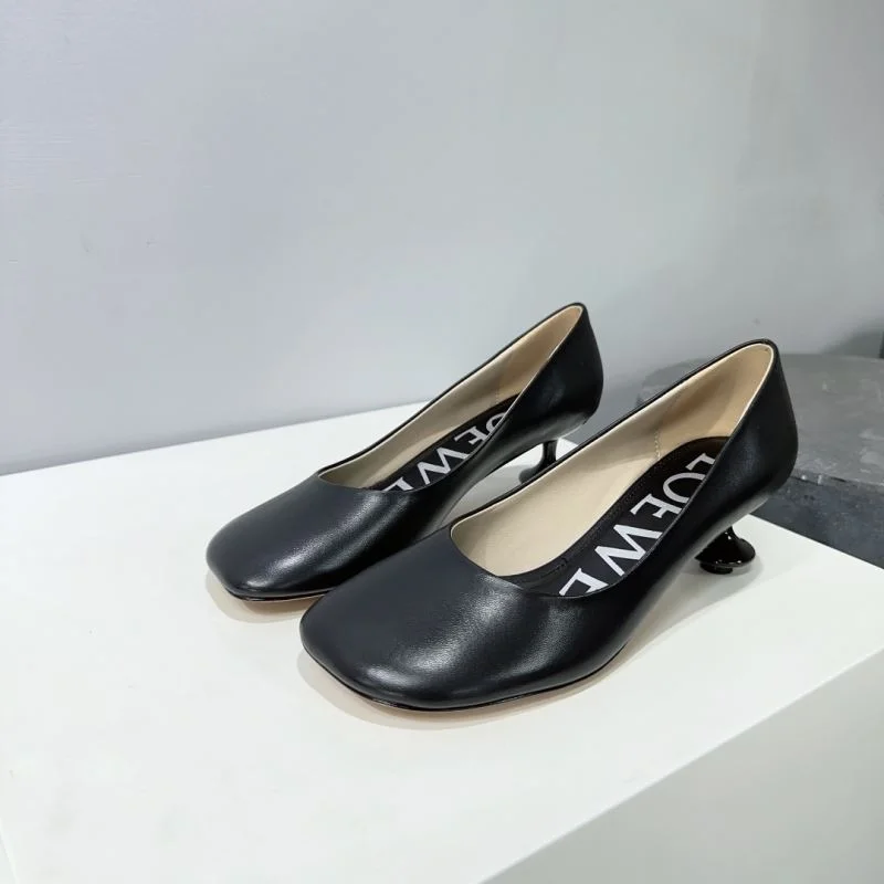 Inexpensive Loewe Shoes