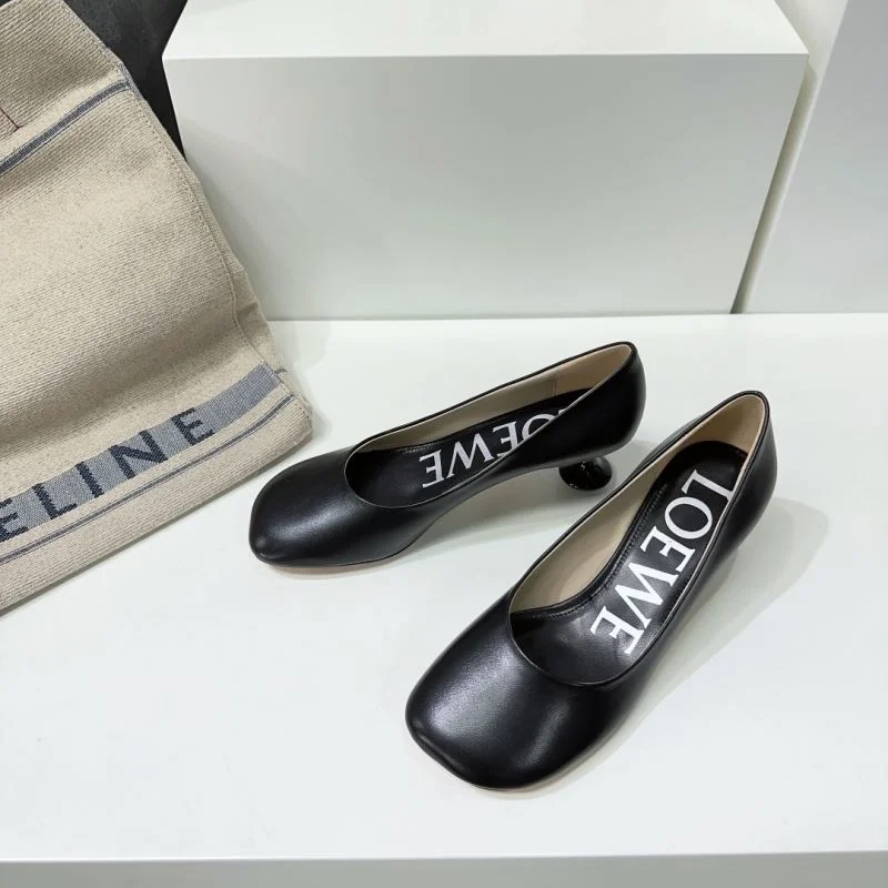 Inexpensive Loewe Shoes