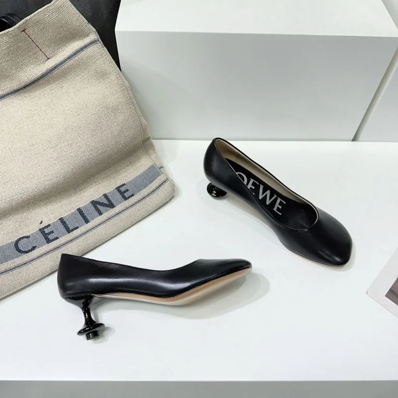 Inexpensive Loewe Shoes