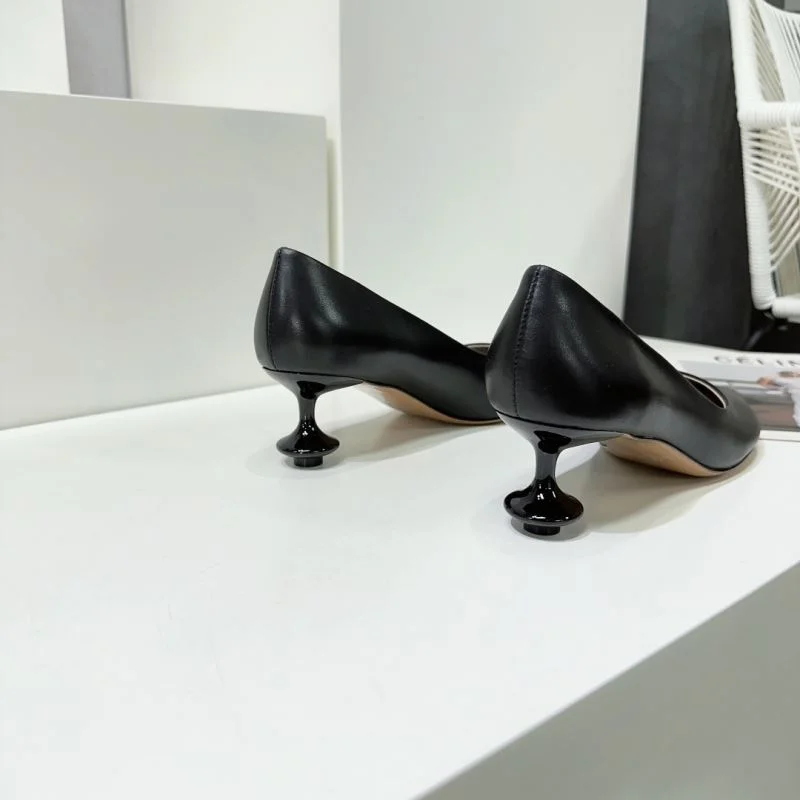 Inexpensive Loewe Shoes