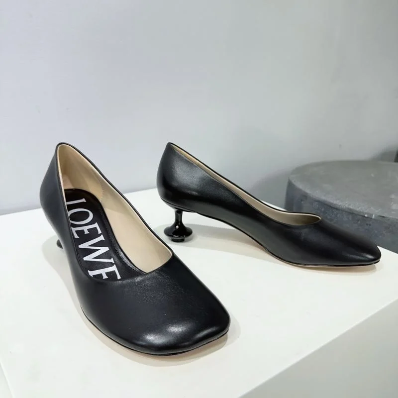 Inexpensive Loewe Shoes