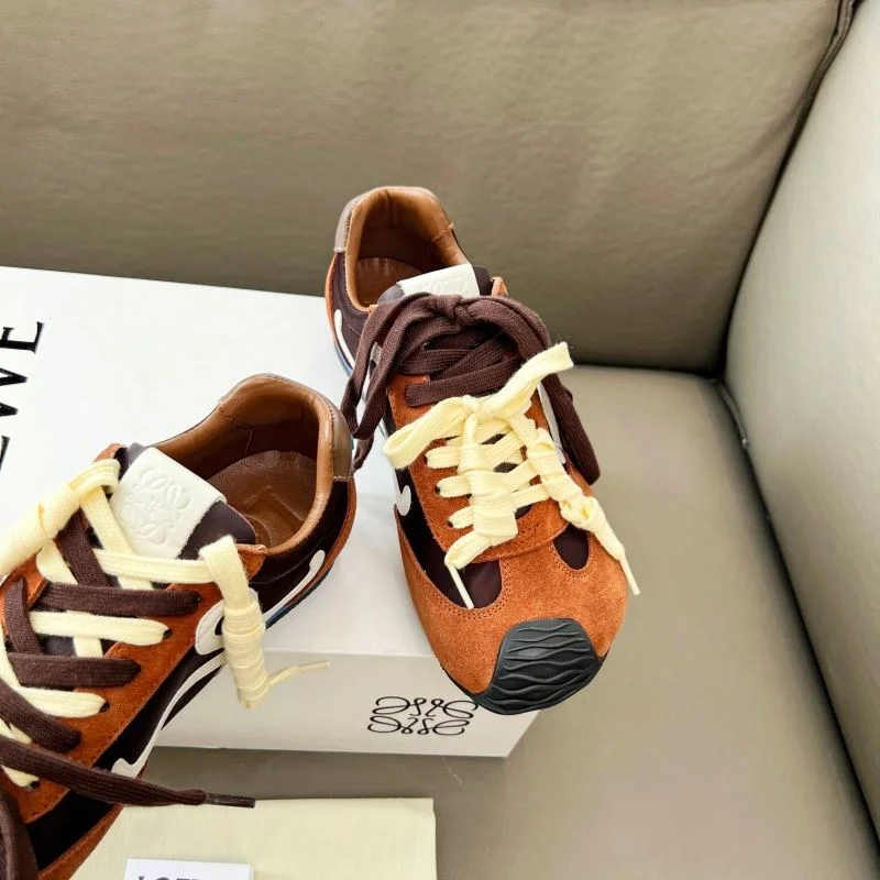 Accurate model Loewe Shoes