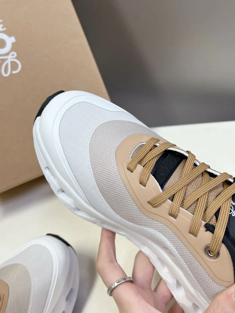 Low-cost Loewe Shoes
