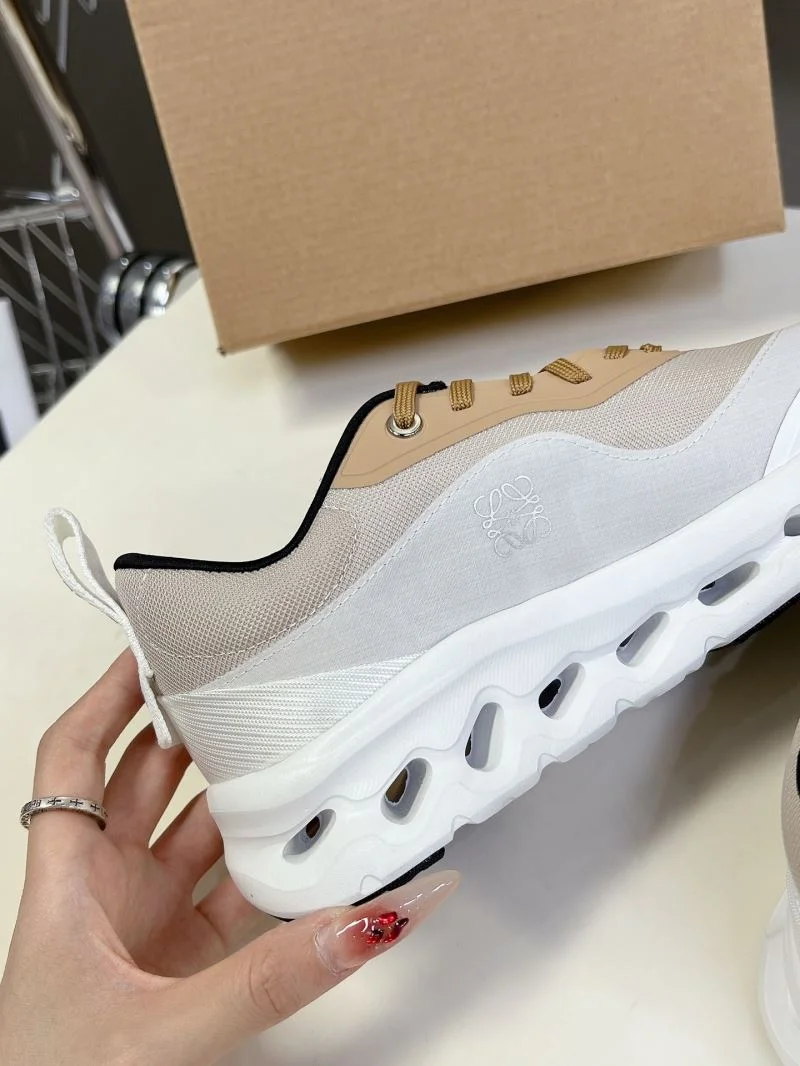 Low-cost Loewe Shoes