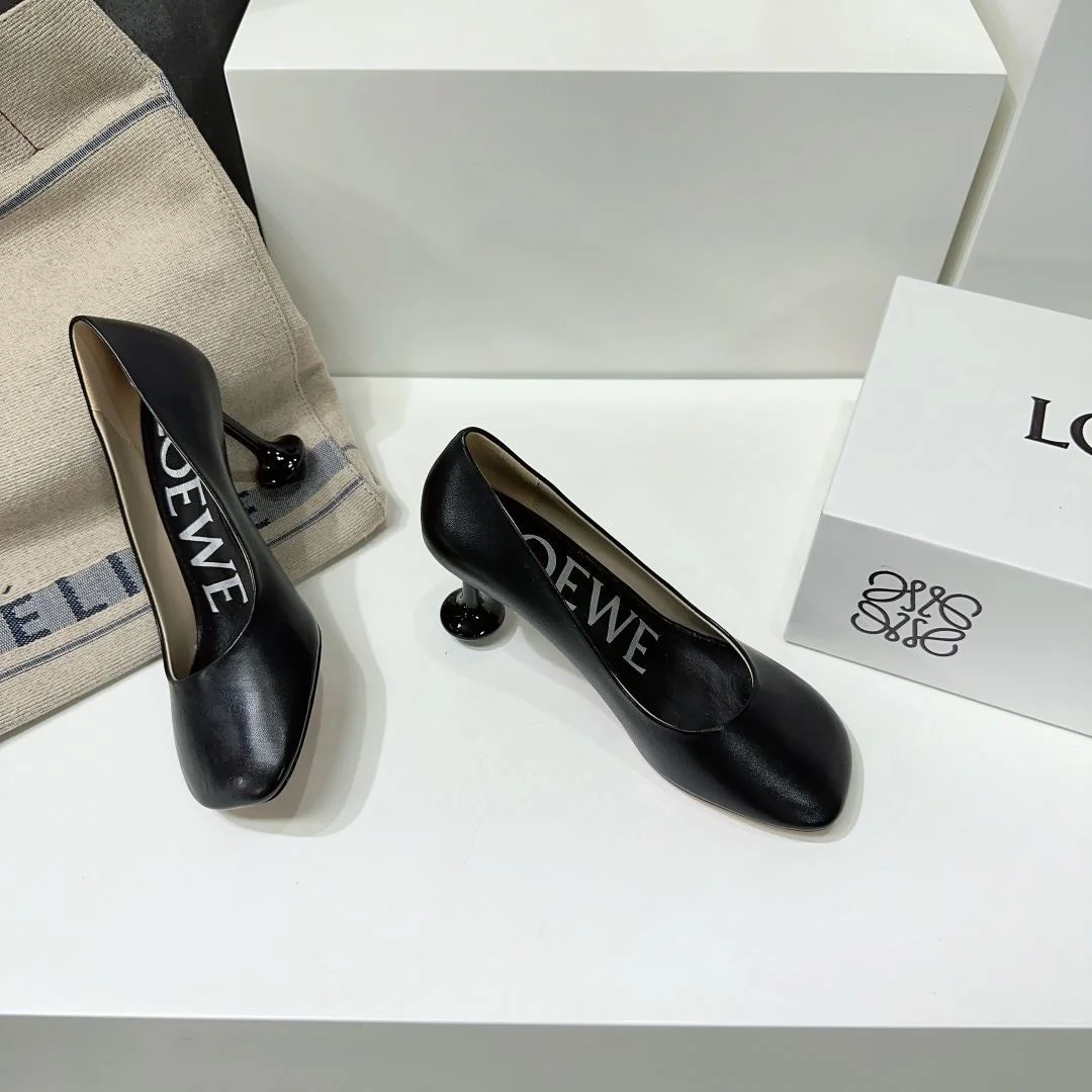 Top match Loewe Shoes