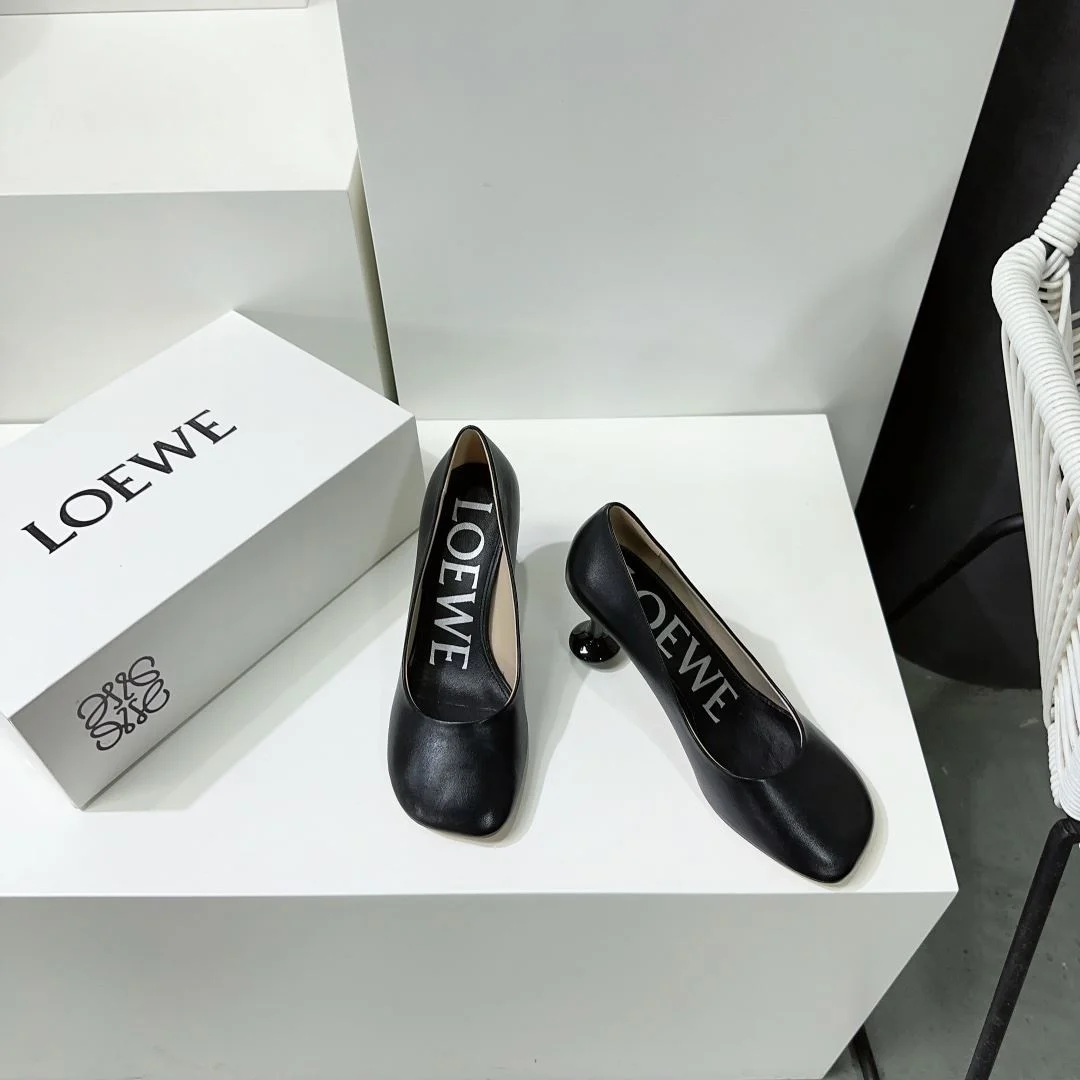 Top match Loewe Shoes