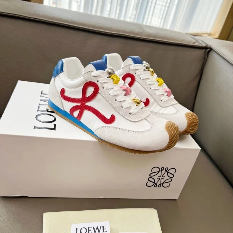 Top mirror Loewe Shoes