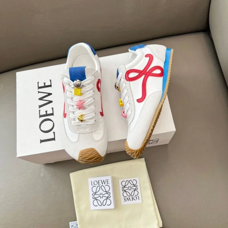 Top mirror Loewe Shoes