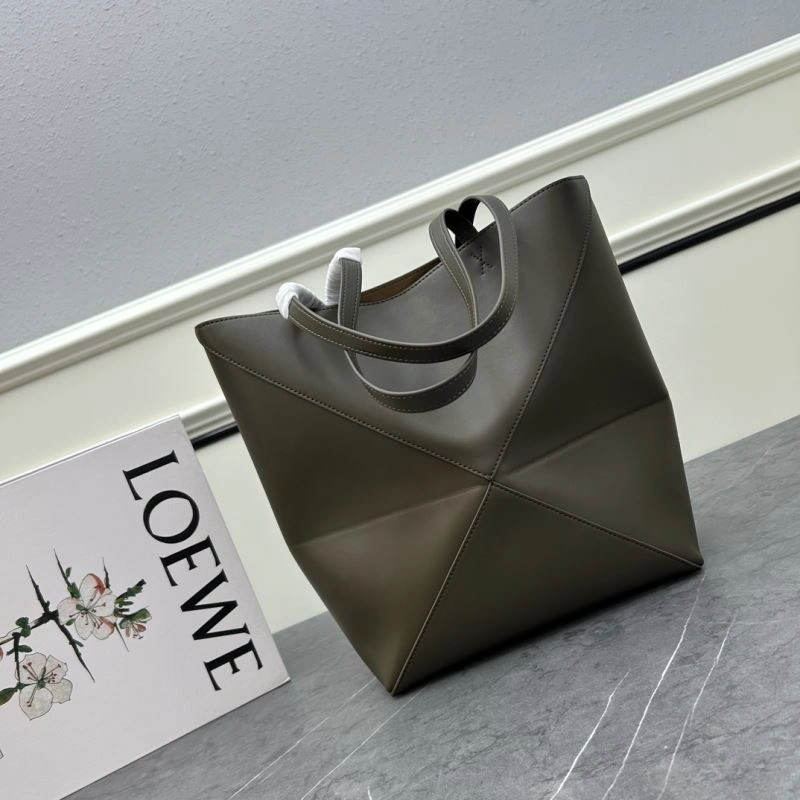 Accurate model Loewe Shopping Bags