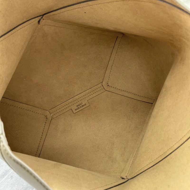 Accurate model Loewe Shopping Bags