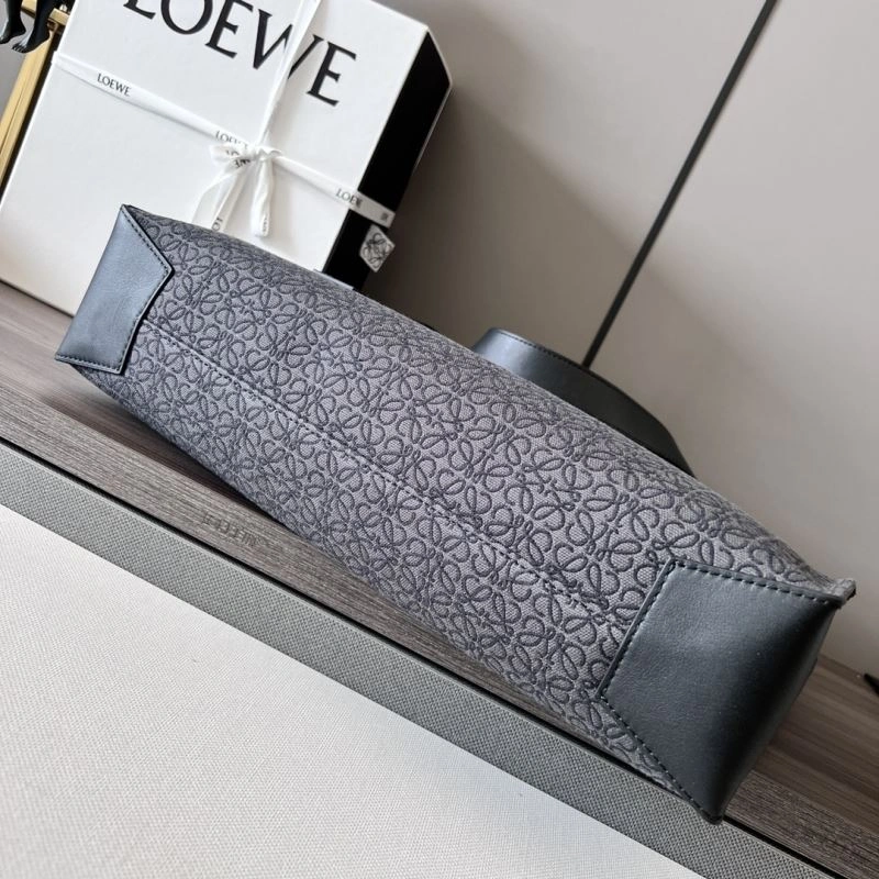 Bargain Loewe Shopping Bags