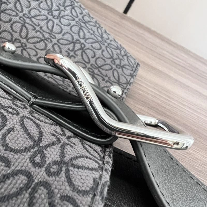 Bargain Loewe Shopping Bags