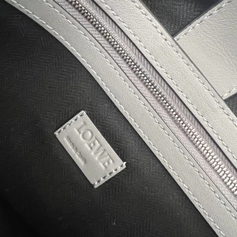 Cut-rate Loewe Shopping Bags