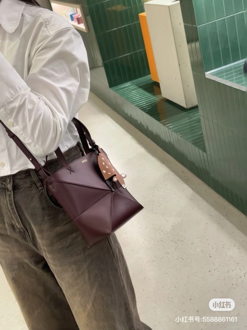 Exact replica Loewe Shopping Bags