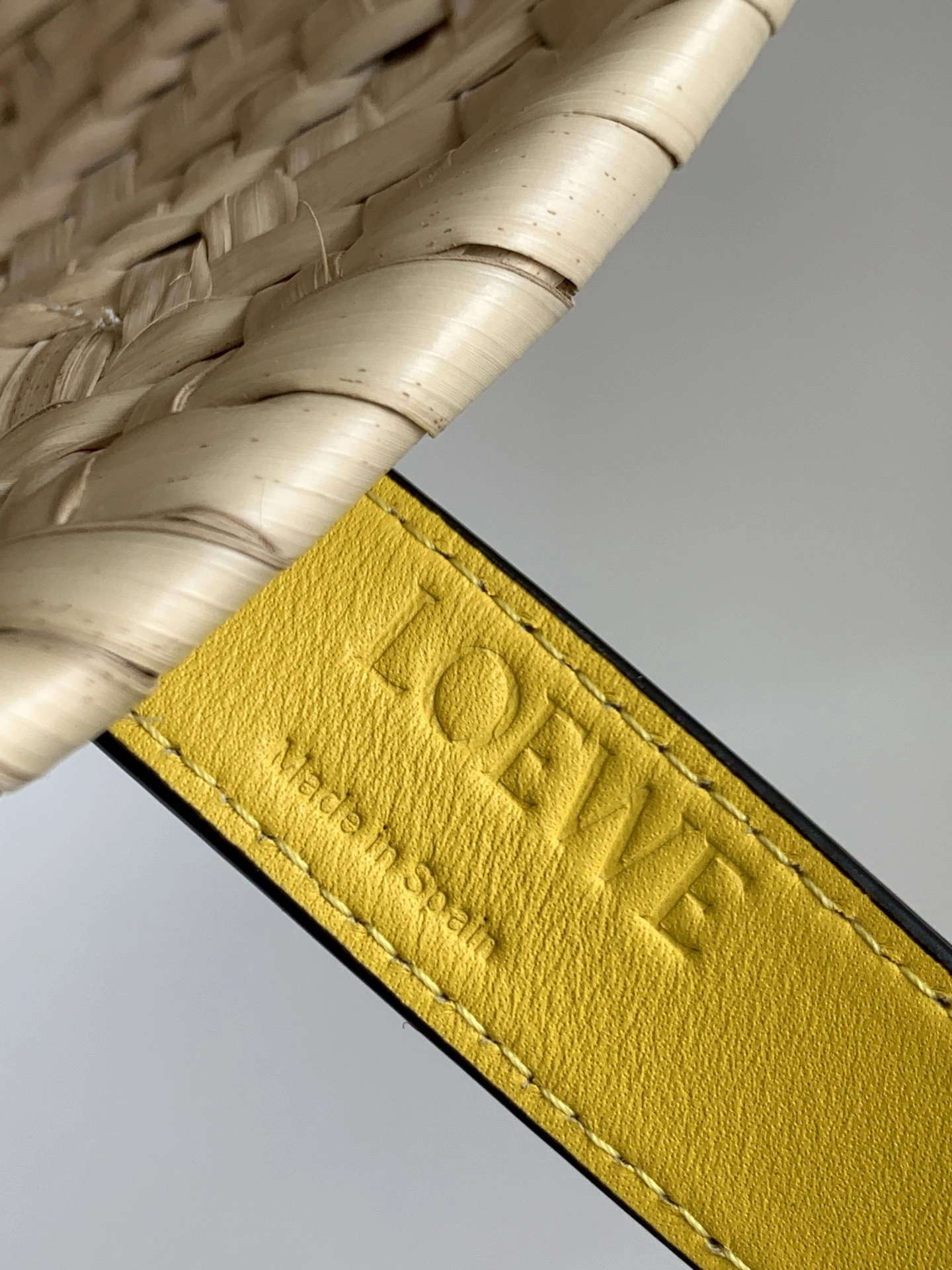 Low-cost Loewe Shopping Bags
