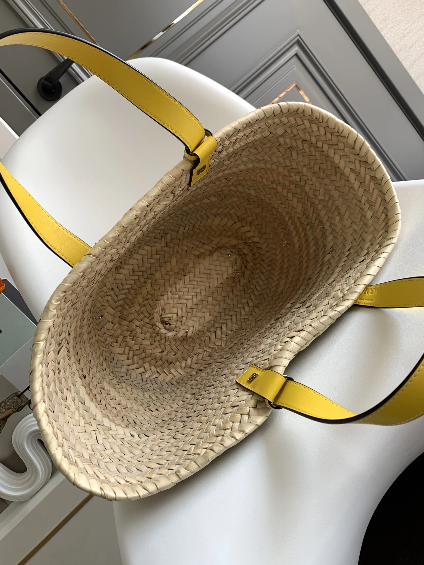 Low-cost Loewe Shopping Bags