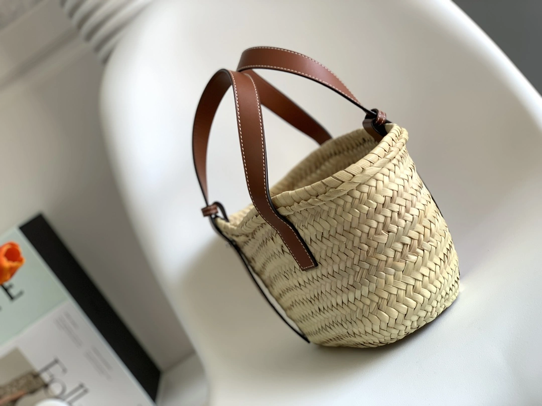 Bargain Loewe Shopping Bags