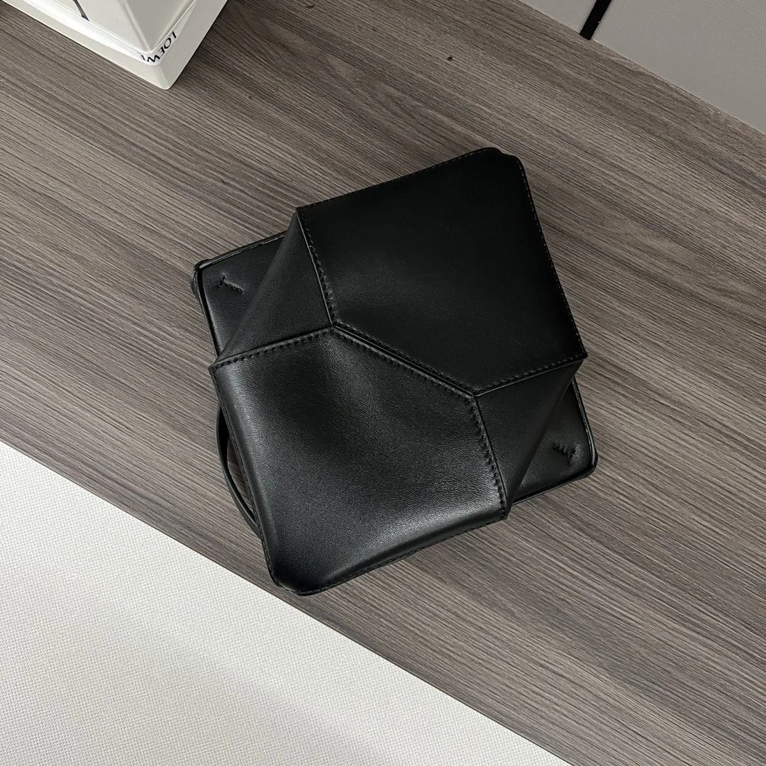 Factory-made Loewe Shopping Bags
