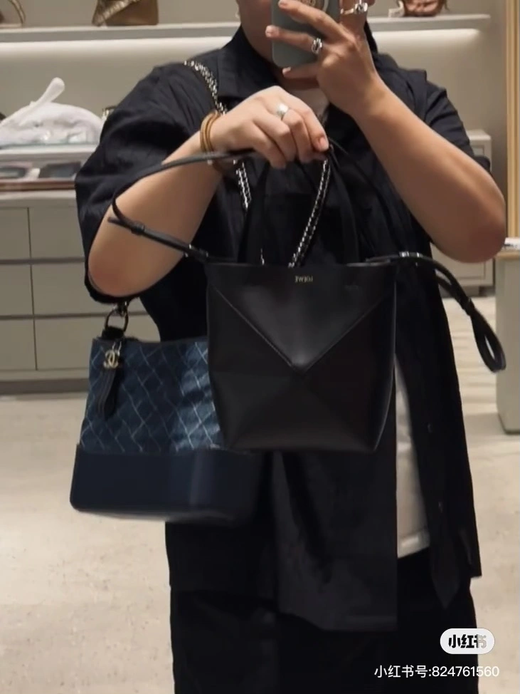 Factory-made Loewe Shopping Bags