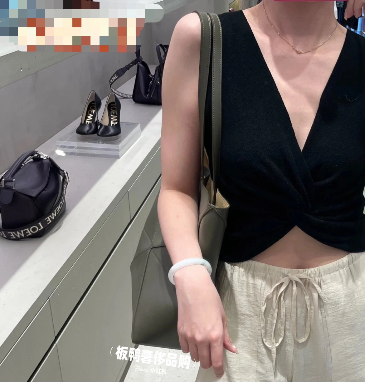 Low-cost Loewe Shopping Bags