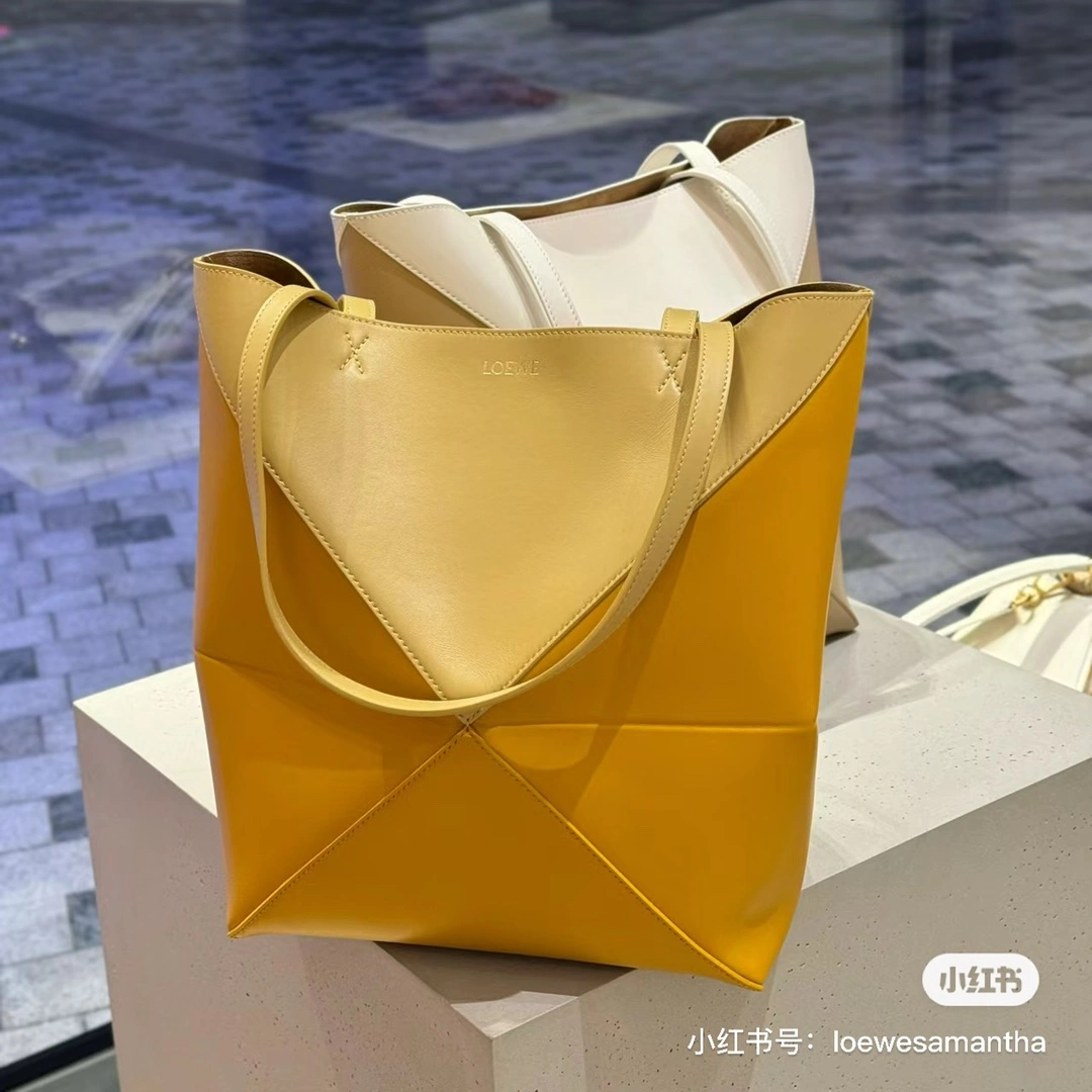 Top match Loewe Shopping Bags