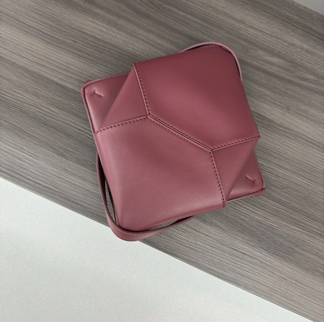 Top match Loewe Shopping Bags