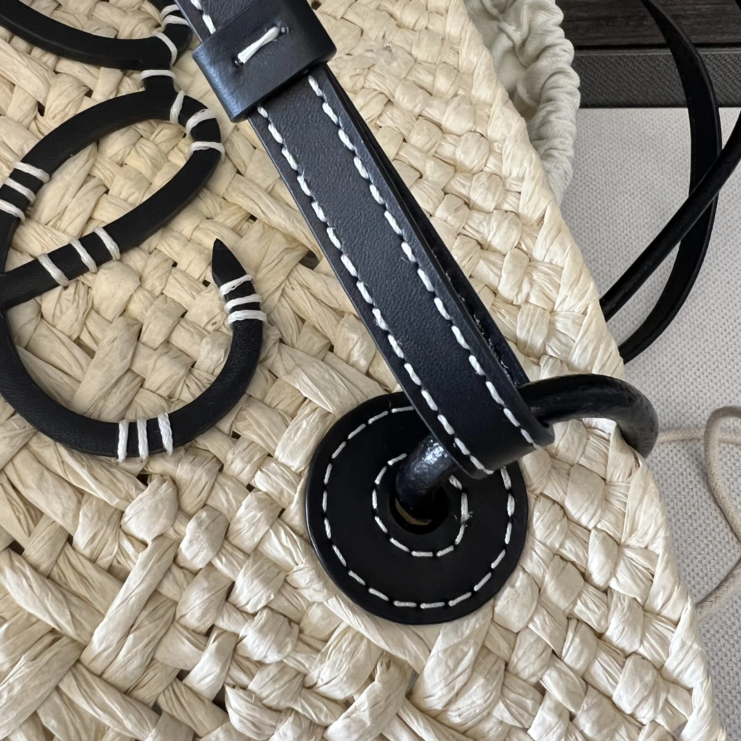 Top mirror Loewe Shopping Bags
