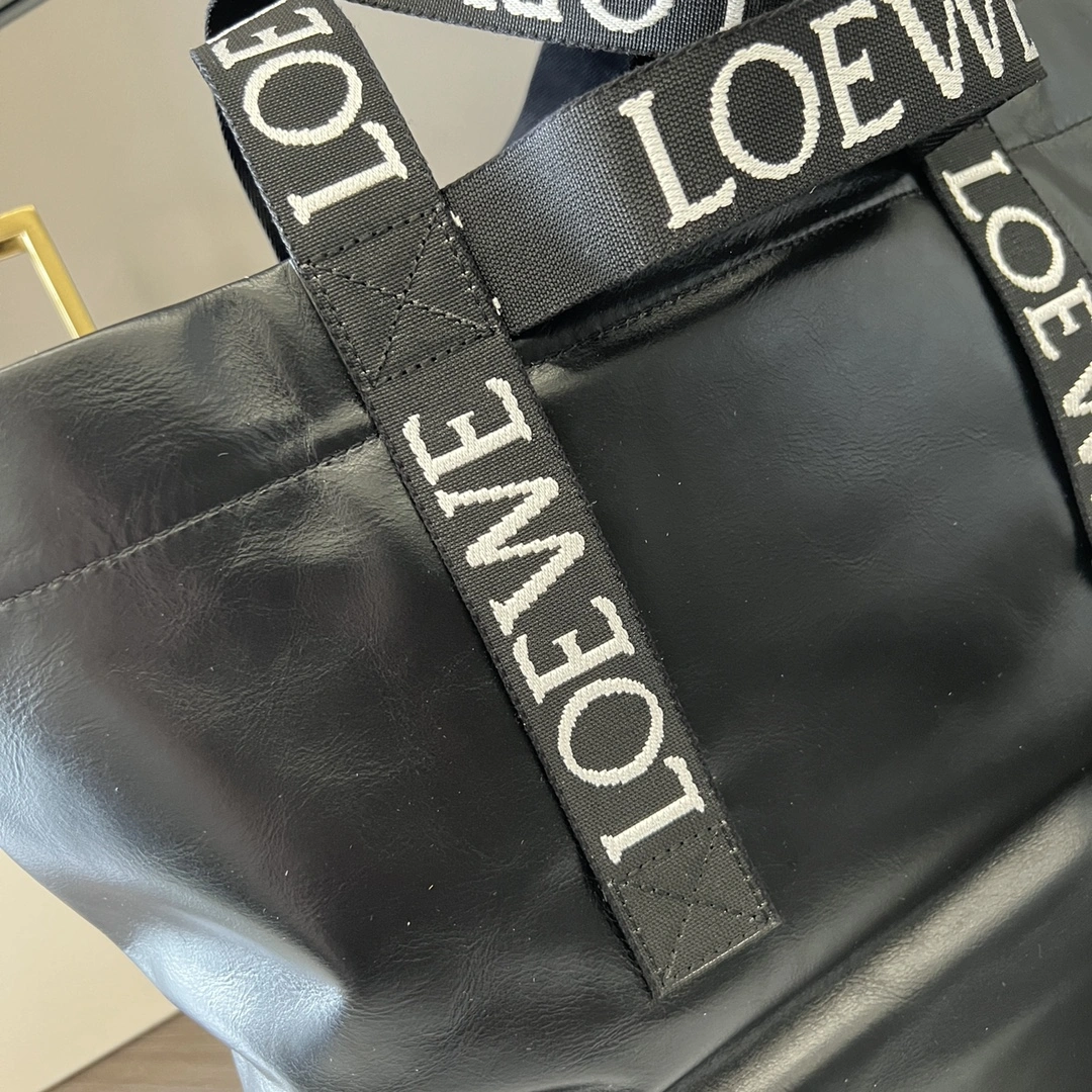 Bargain Loewe Shopping Bags