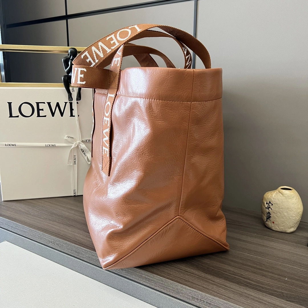 Bargain Loewe Shopping Bags