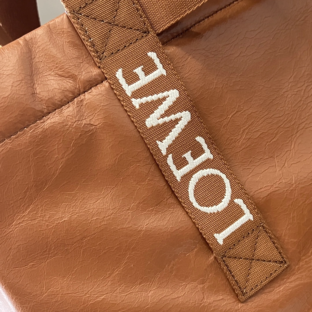 Bargain Loewe Shopping Bags