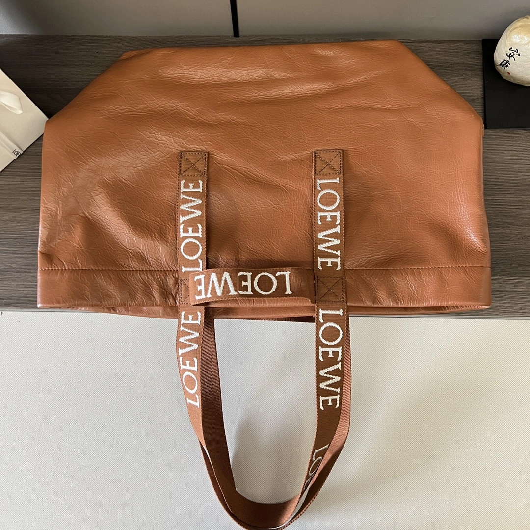 Bargain Loewe Shopping Bags